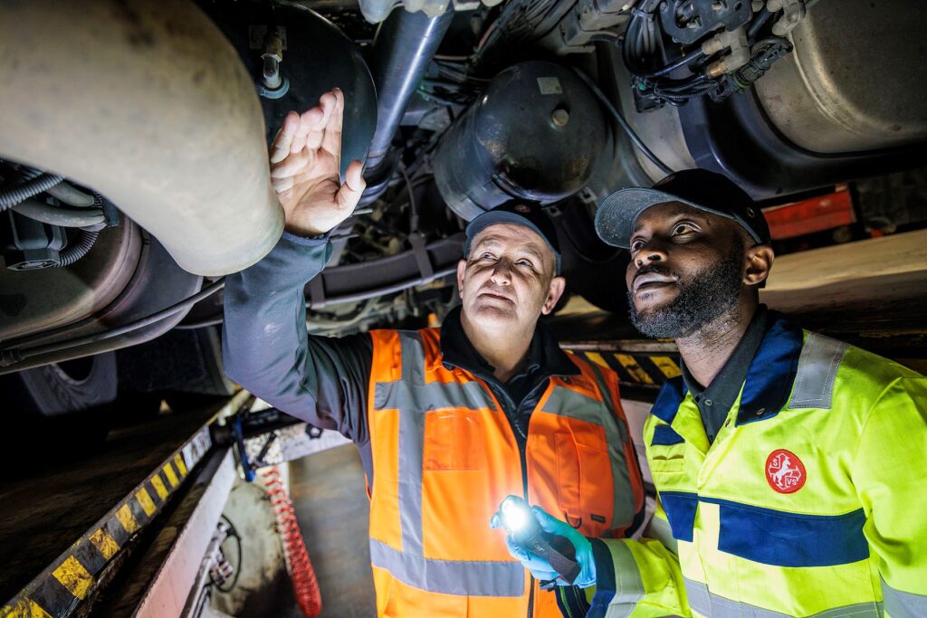 Sapphire technicians join the heavy mob thanks to skills conversion ...