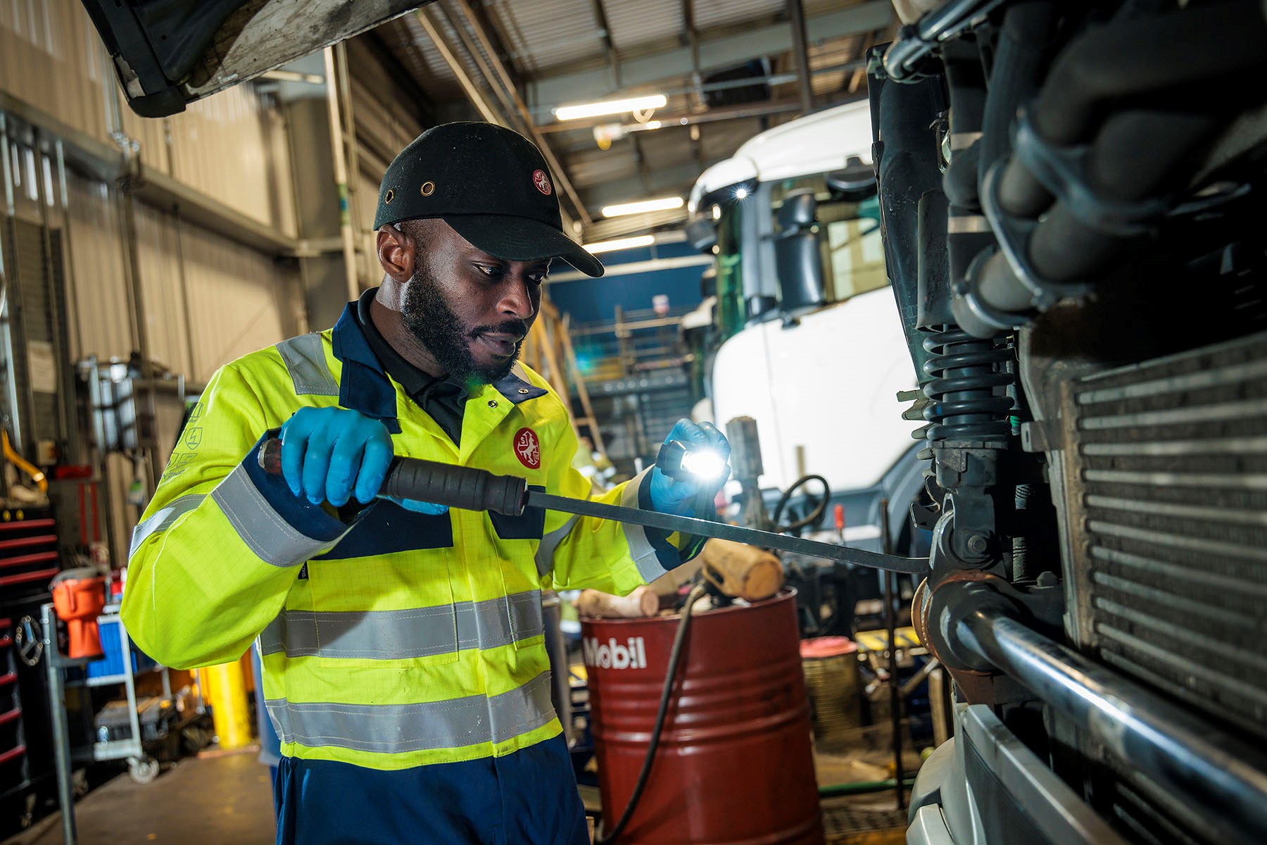 Sapphire technicians join the heavy mob thanks to skills conversion ...